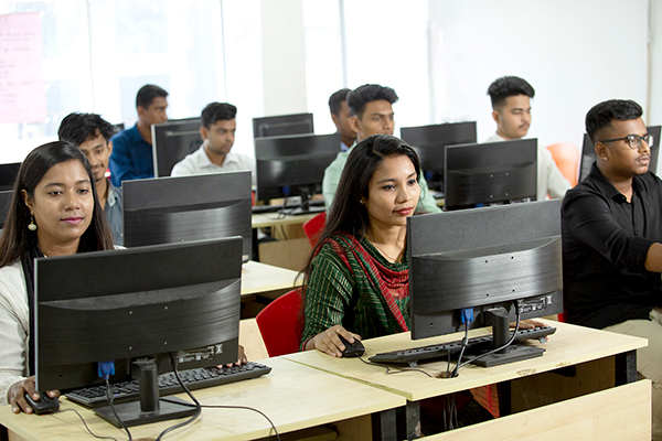 Diploma In Computer Engineering - DIET Polytechnic Institute